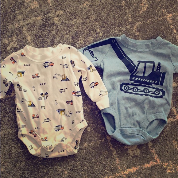 Carter's | One Pieces | Onesie Set | Poshmark